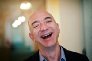 019 y presentando a Jeff Bezos como Lex Luthor ¿Qué más?